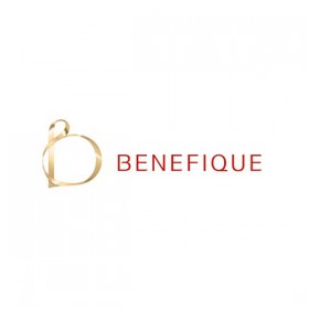 化粧品の紅屋とは | 化粧品の紅屋